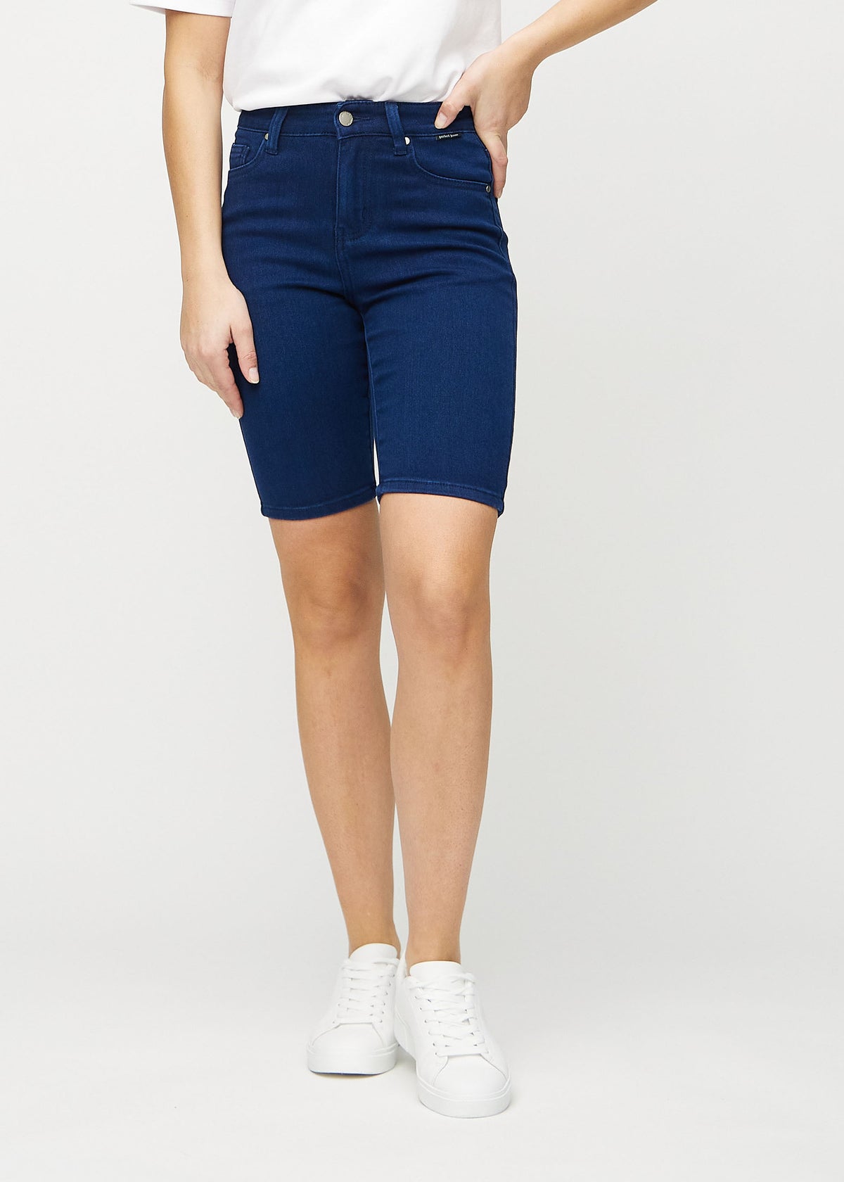 Royals™ Middle-Skinny Shorts - Dark Blue - Women | Perfect Jeans